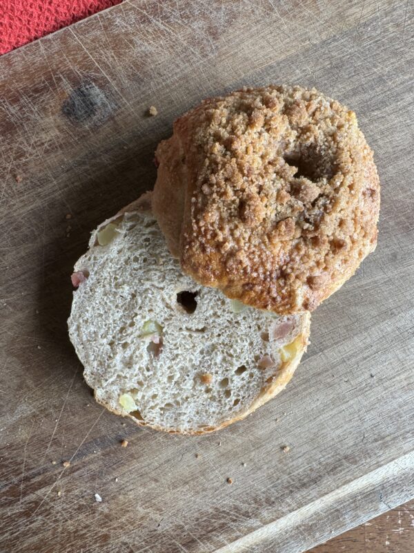 Cinnamon Crunch Apple Bagels - The Farmstyle