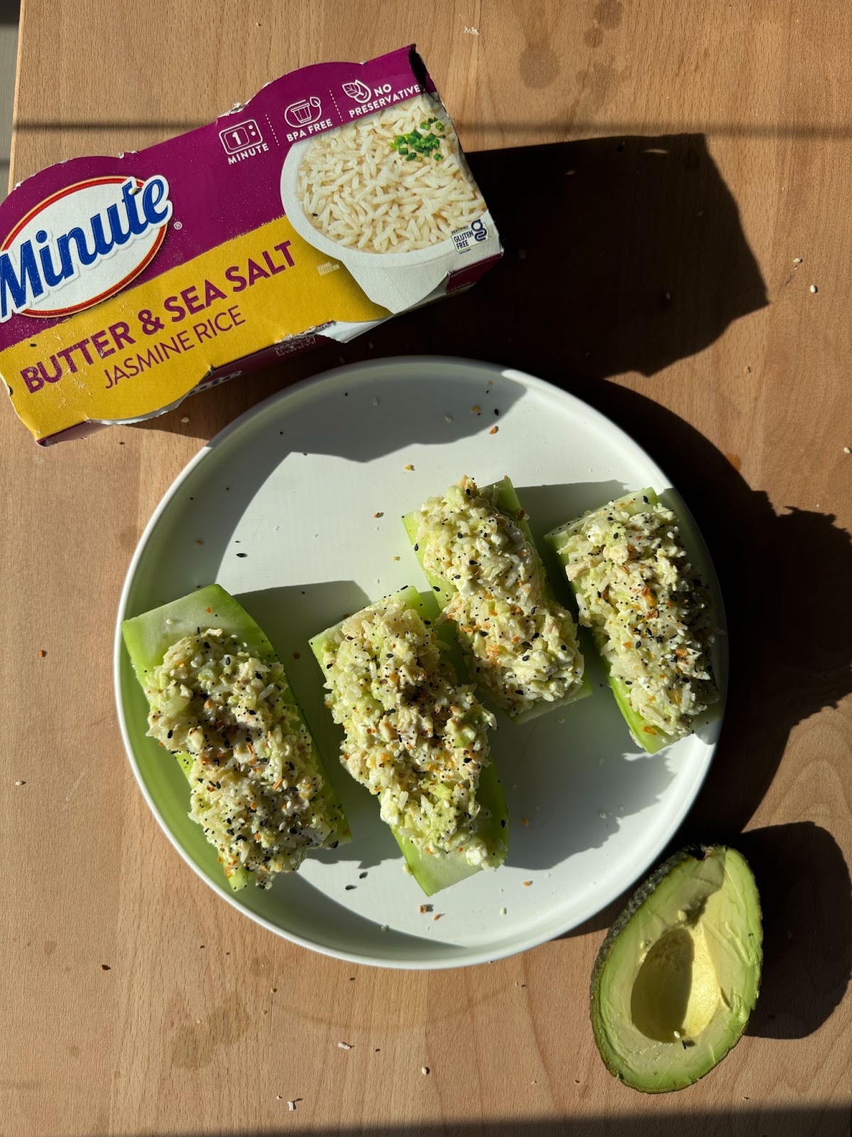 Easy Chicken and Rice Cumber Boats | 15 Minute Recipe - The Farmstyle