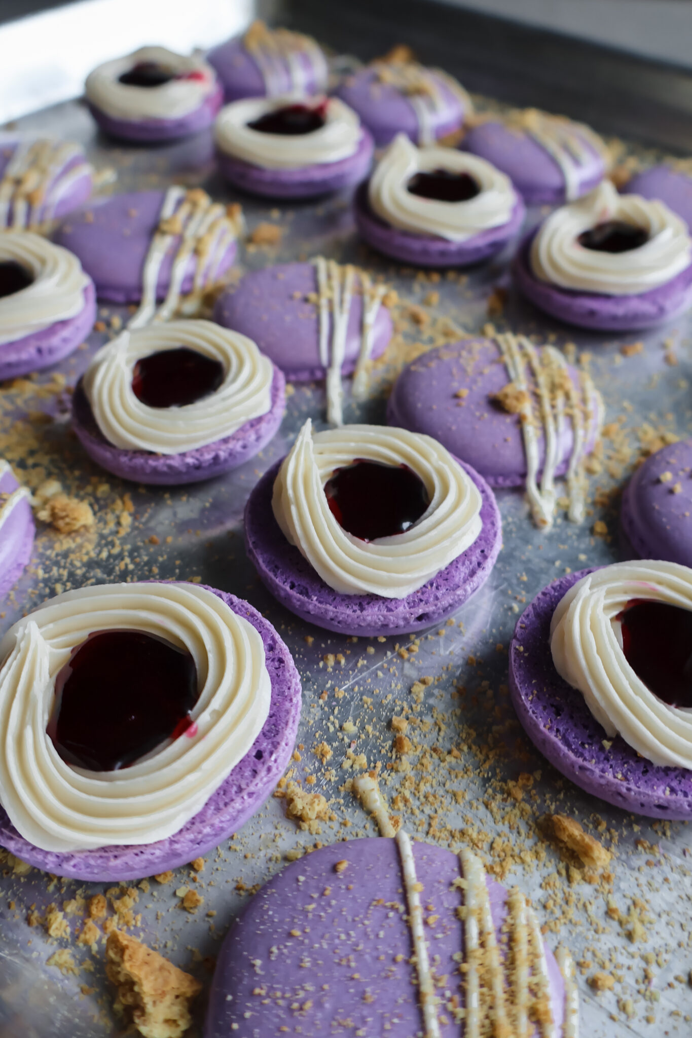 Blackberry Cheesecake Macarons - The Farmstyle